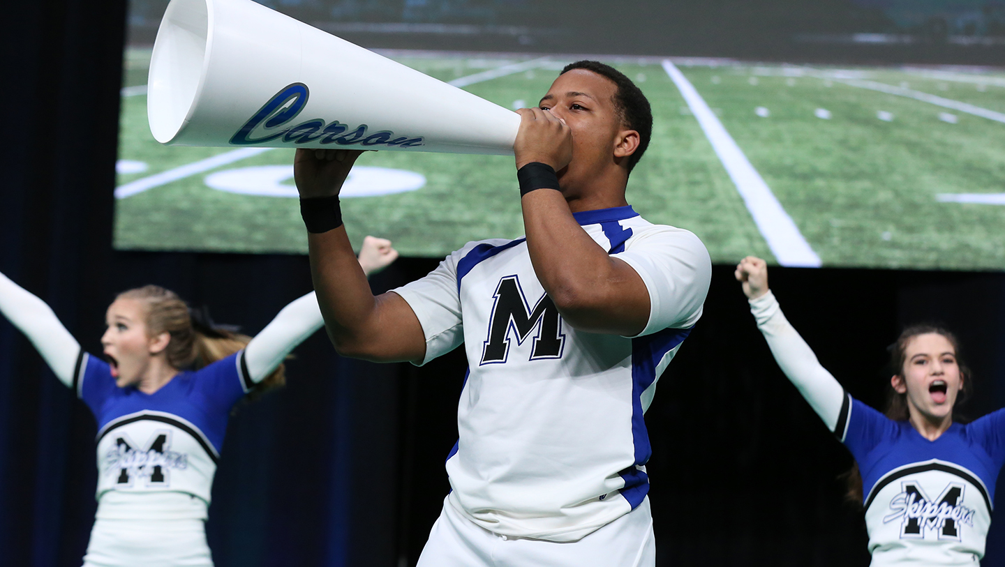 High School & College Game Day | Universal Cheerleaders Association