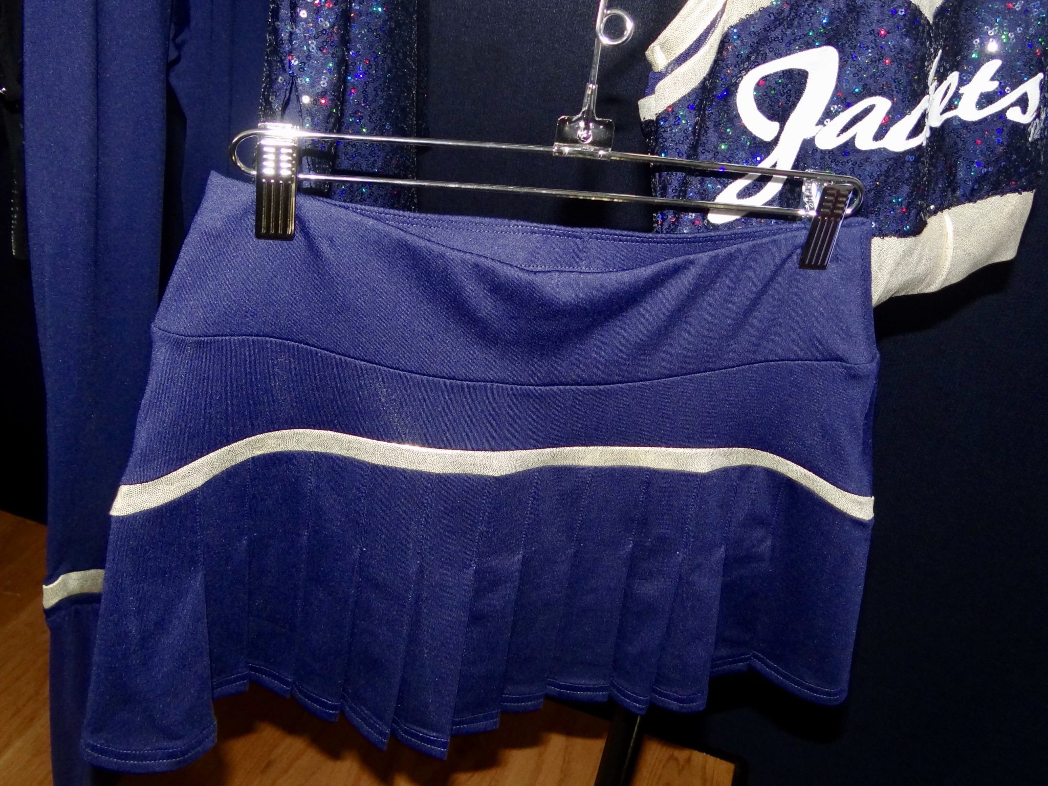 Collegiate Styles - Varsity.com